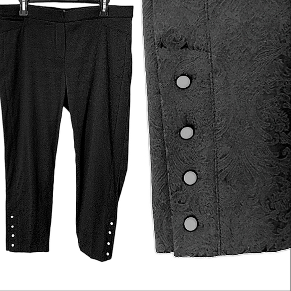89th & Madison | Pants & Jumpsuits | 89th Madison Black Paisley Embossed Pants L | Poshmark